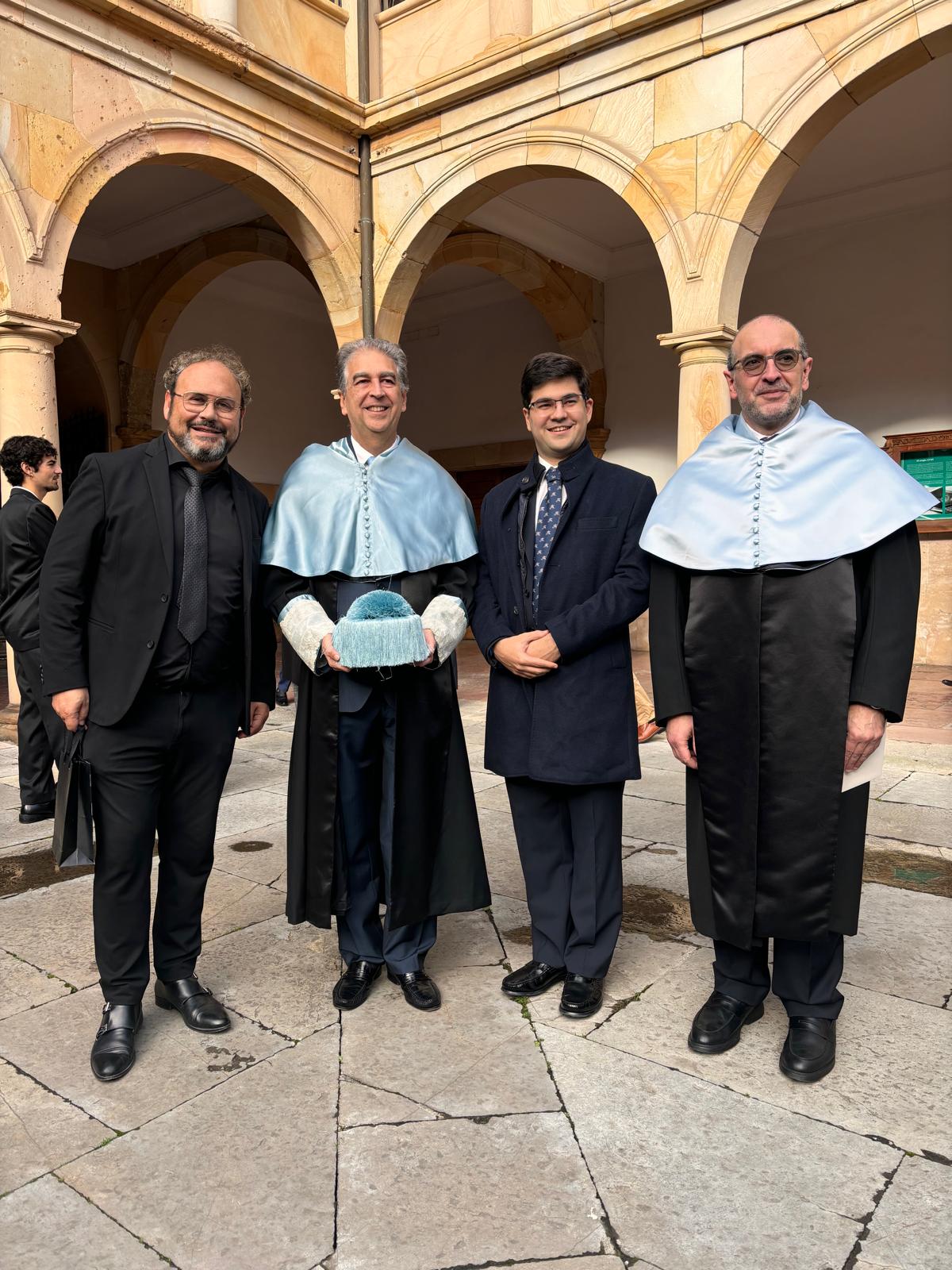 Ramón Sobrino Cortizo, Premio Fin de Grado patrocinado por El León de ...